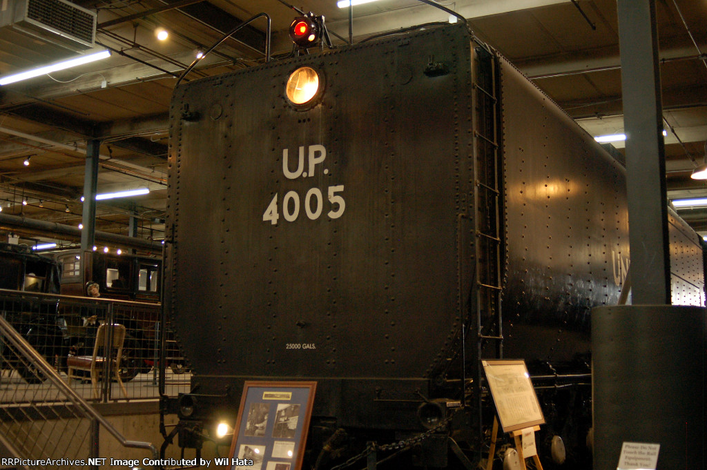 UP 4005 Tender